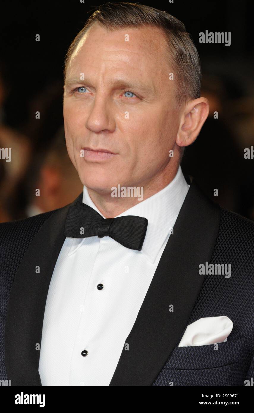 Daniel Craig, Skyfall - Royal World Premiere, Royal Albert Hall, London ...