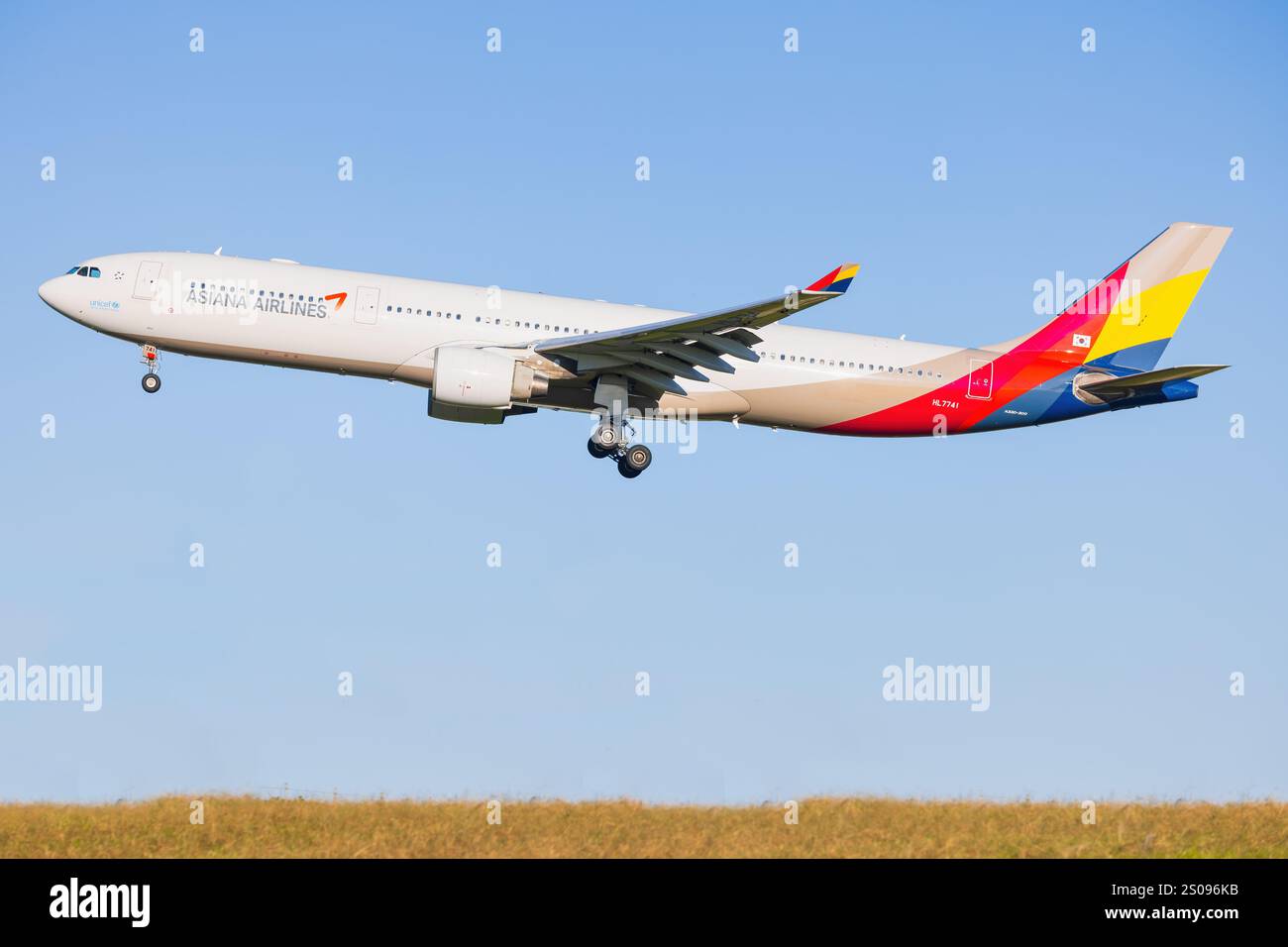 Japan - Tokio, 11 November 2024: Asian A330 at Narita in Japan Stock ...