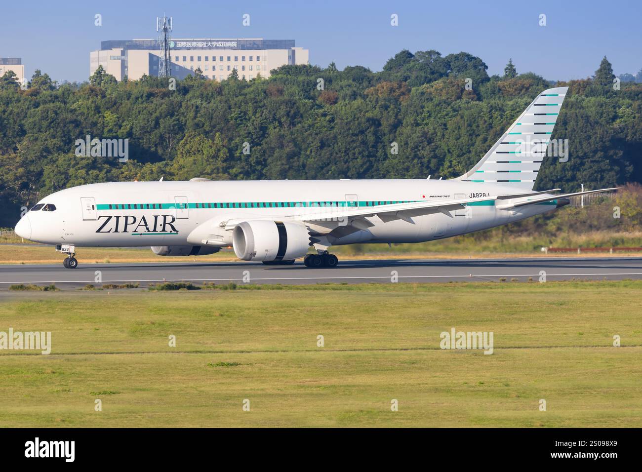 Japan Narita, 11 November 2024: Zipair Boeing 787 at Narita in Japan Stock Photo - Alamy