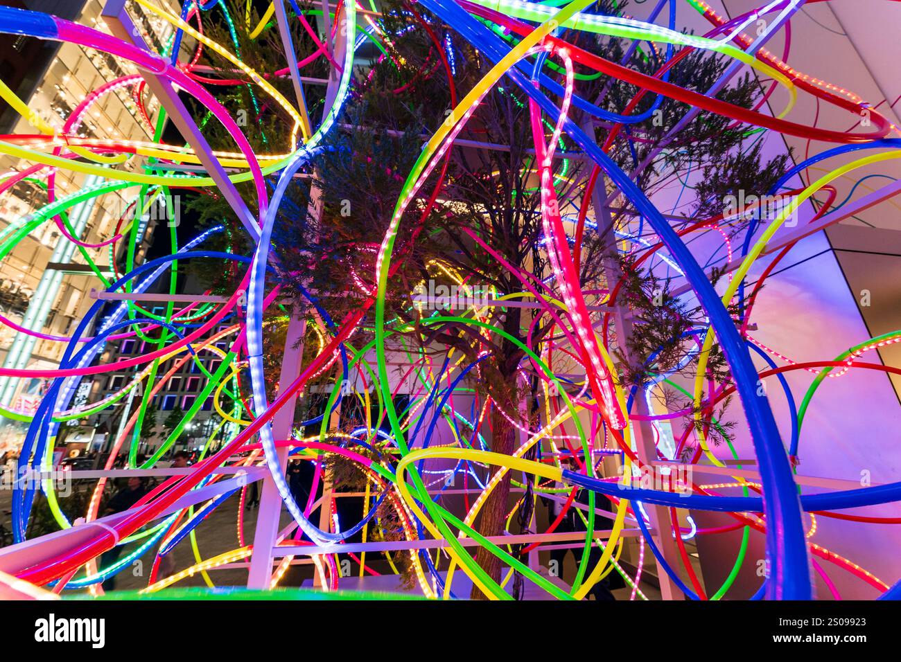 Hula Hoop artwork of illuminated tubes of multicolored lights by Kengo ...