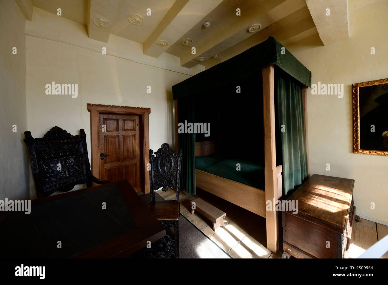 Burg Falkenstein Blick am 11. Oktober 2024 in die Burg Falkenstein bei ...