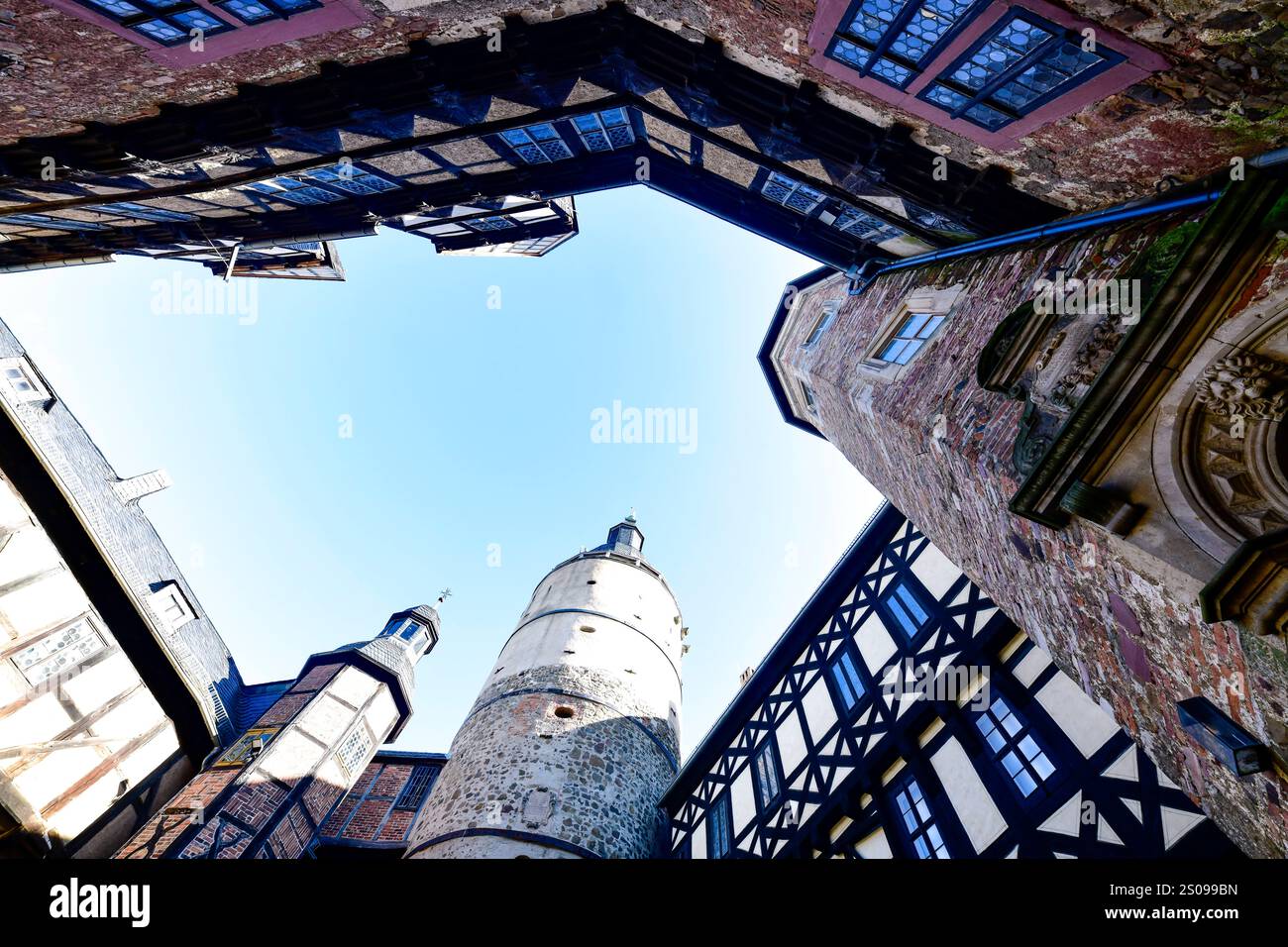 Burg Falkenstein Blick am 11. Oktober 2024 in die Burg Falkenstein bei ...