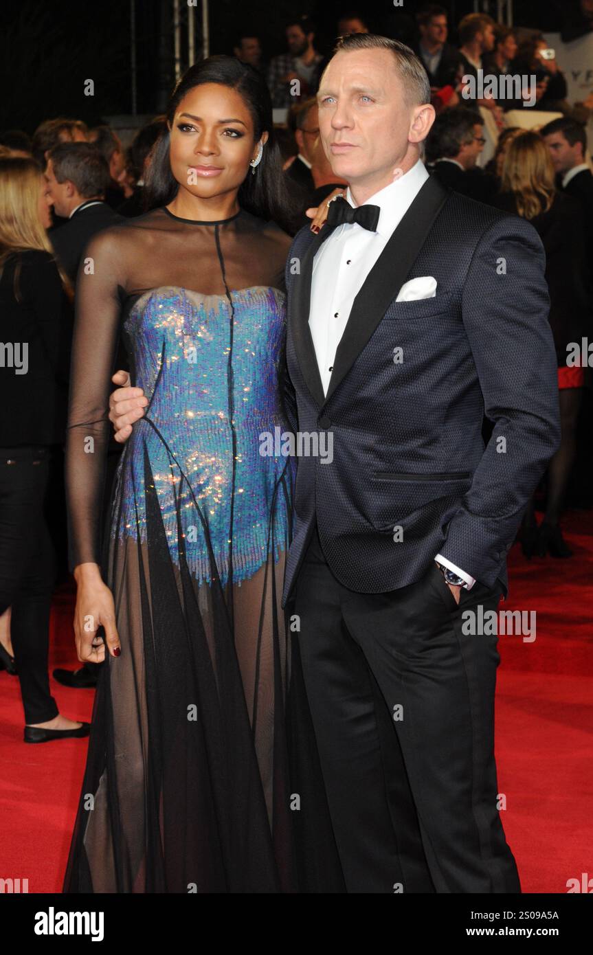 Naomie Harris, Daniel Craig, Skyfall - Royal World Premiere, Royal ...