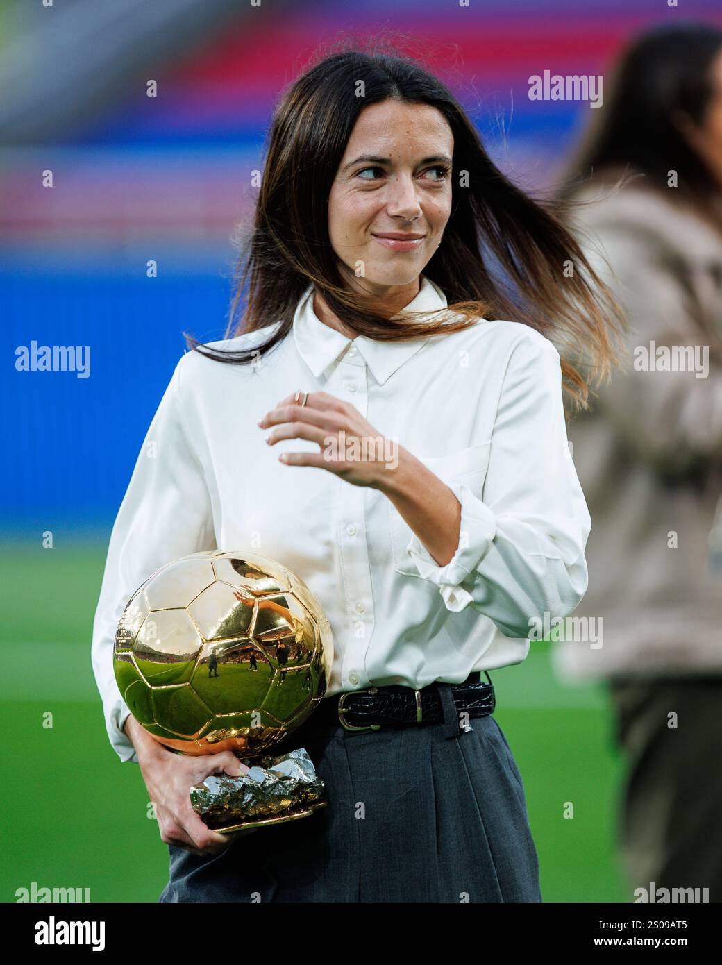 Barcelona, Spain. 3rd November, 2024. Aitana Bonmati poses with the ...