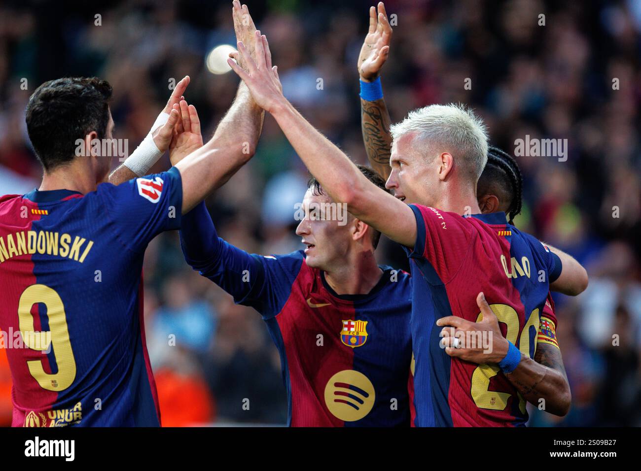 Barcelona, Spain. 3rd November, 2024. Barcelona players celebrate a ...