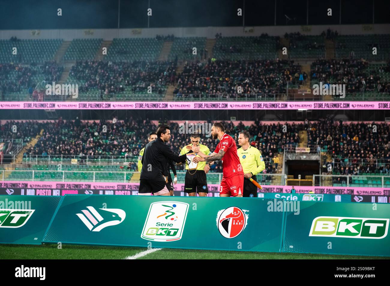 Palermo, Italy. 26th Dec, 2024. lined up on the field during the ...