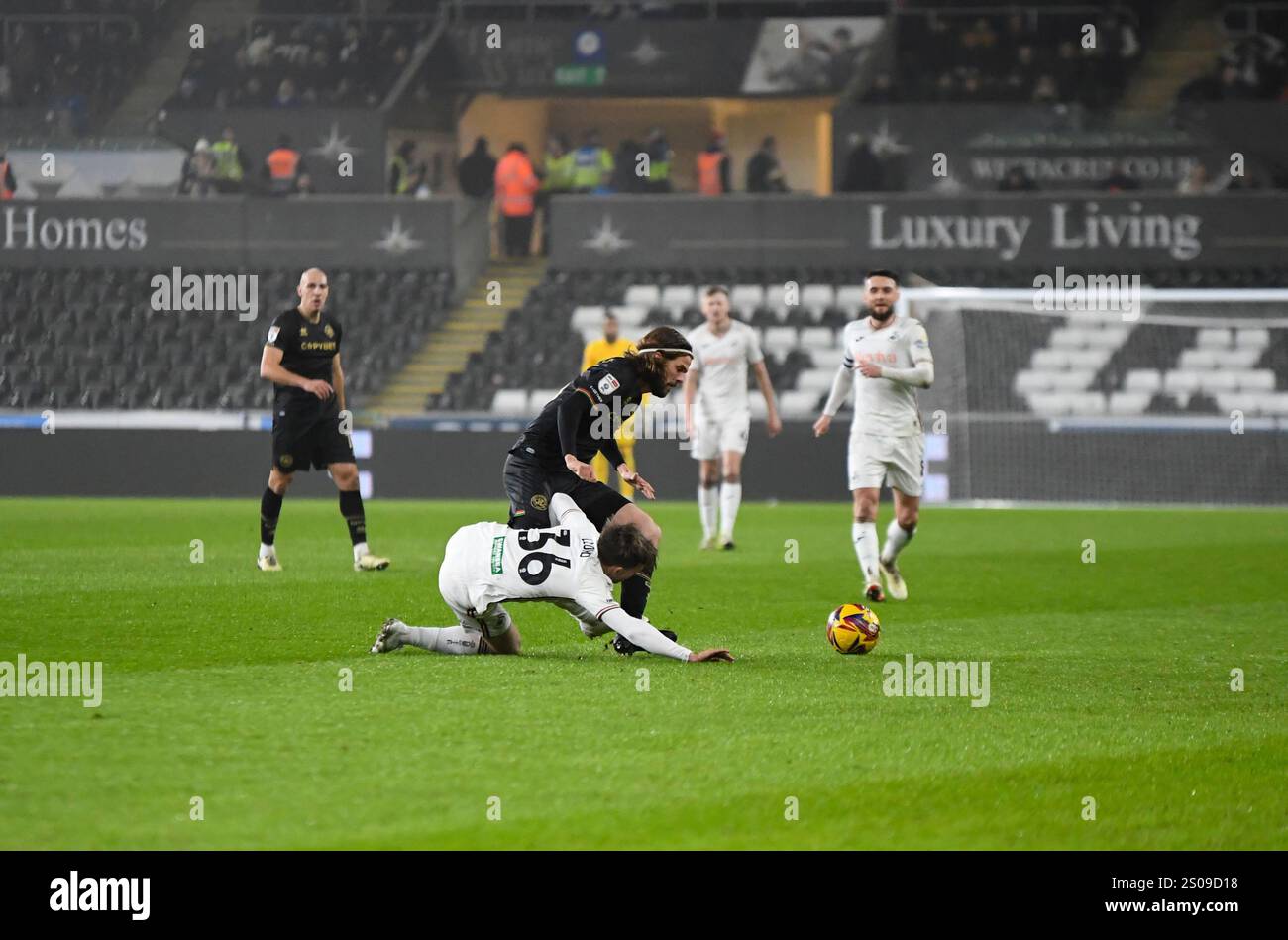 Swansea.com Stadium, Swansea, UK. 26th Dec, 2024. EFL Championship ...