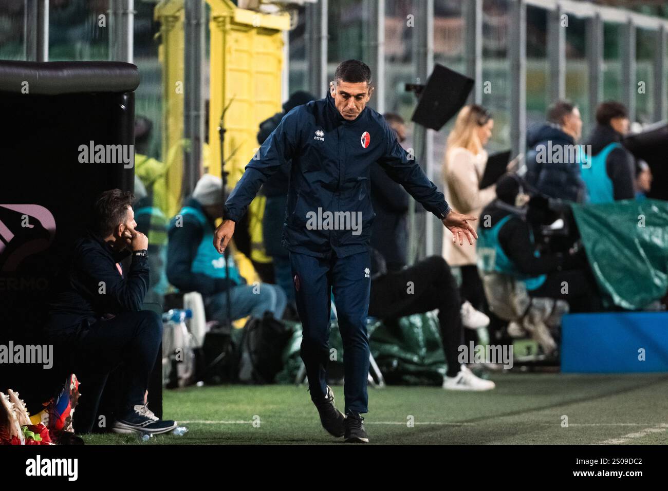 Palermo, Italy. 26th Dec, 2024. SSC Bari head coach Moreno Longo during ...