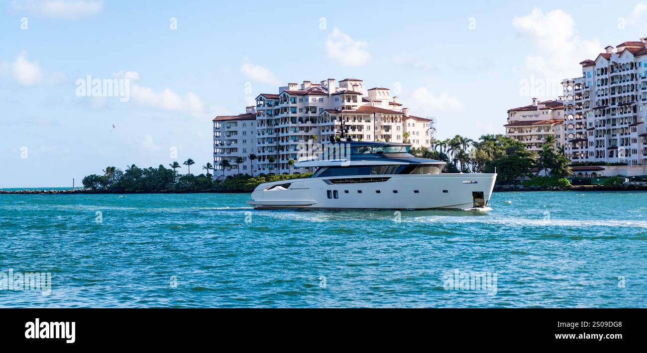 Panorama view of Fisher island, Miami. Miami architecture, Florida ...