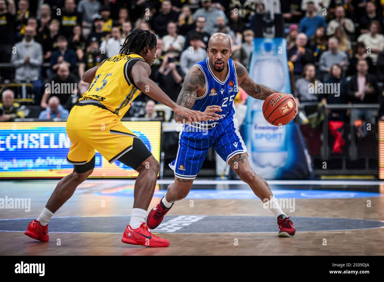 Ludwigsburg, Deutschland. 26th Dec, 2024. Jordan Theodore (Frankfurt ...