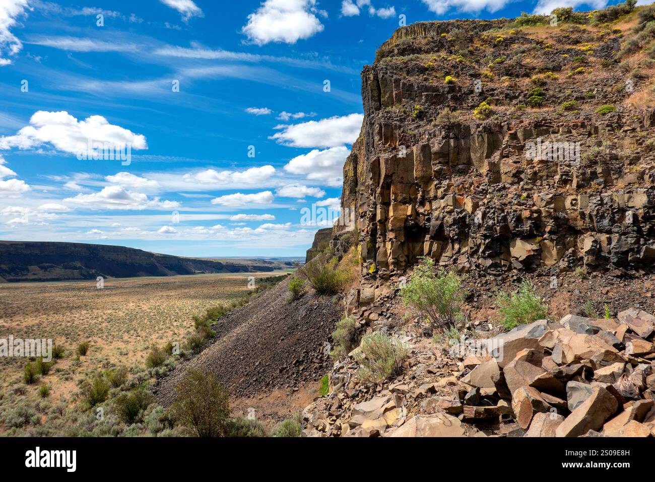 Basalt Cliffs Near Ephrata, Wa Stock Photo - Alamy