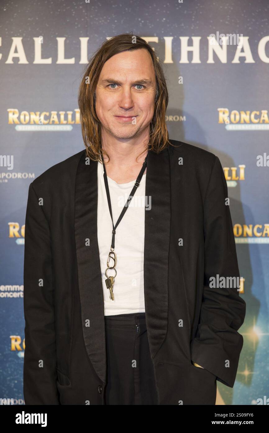 Lars Eidinger at the premiere of the 20th Original Roncalli ...