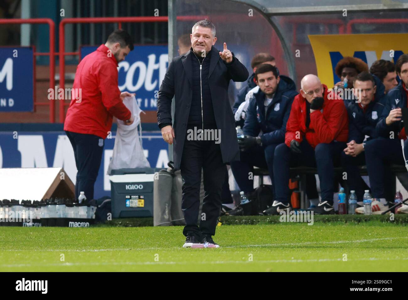 Dens Park, Dundee, UK. 26th Dec, 2024. Scottish Premiership Football ...