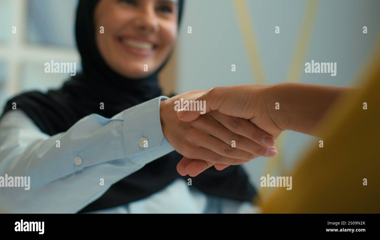Happy smiling muslim islamic woman in hijab businesswoman recruit ...