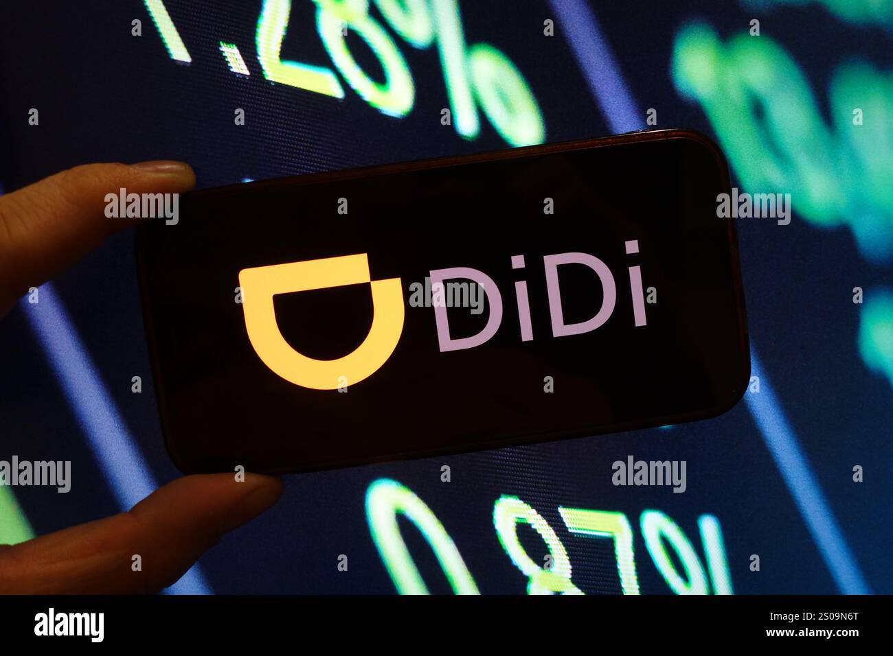 Poland. 25th Dec, 2024. In this photo illustration, the DiDi Chuxing ...