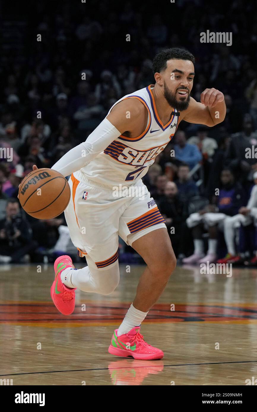 Phoenix Suns guard Tyus Jones (21) during the first half of an NBA ...