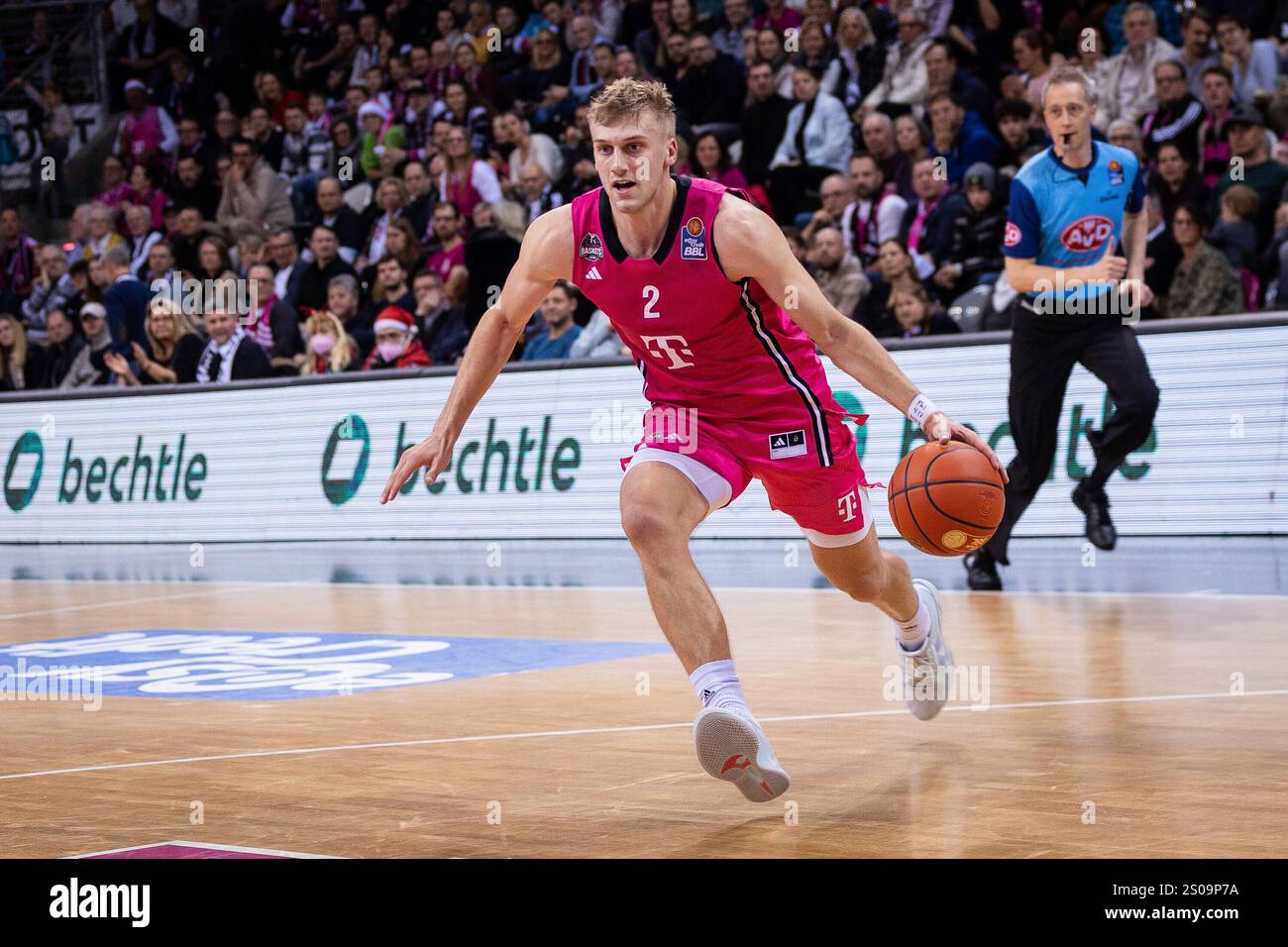Bonn, Deutschland. 26th Dec, 2024. Sam Griesel (Telekom Baskets Bonn #2 ...