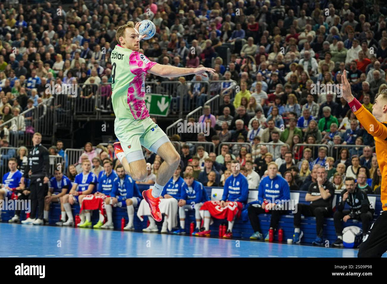 Mathias Gidsel (F?chse Berlin #19) ;Daikin Handball Bundesliga, VfL Gummersbach - F?chse Berlin ...