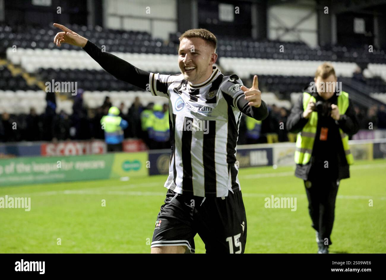 St Mirren's Caolan Boyd-Munce celebrates at the final whistle after the ...
