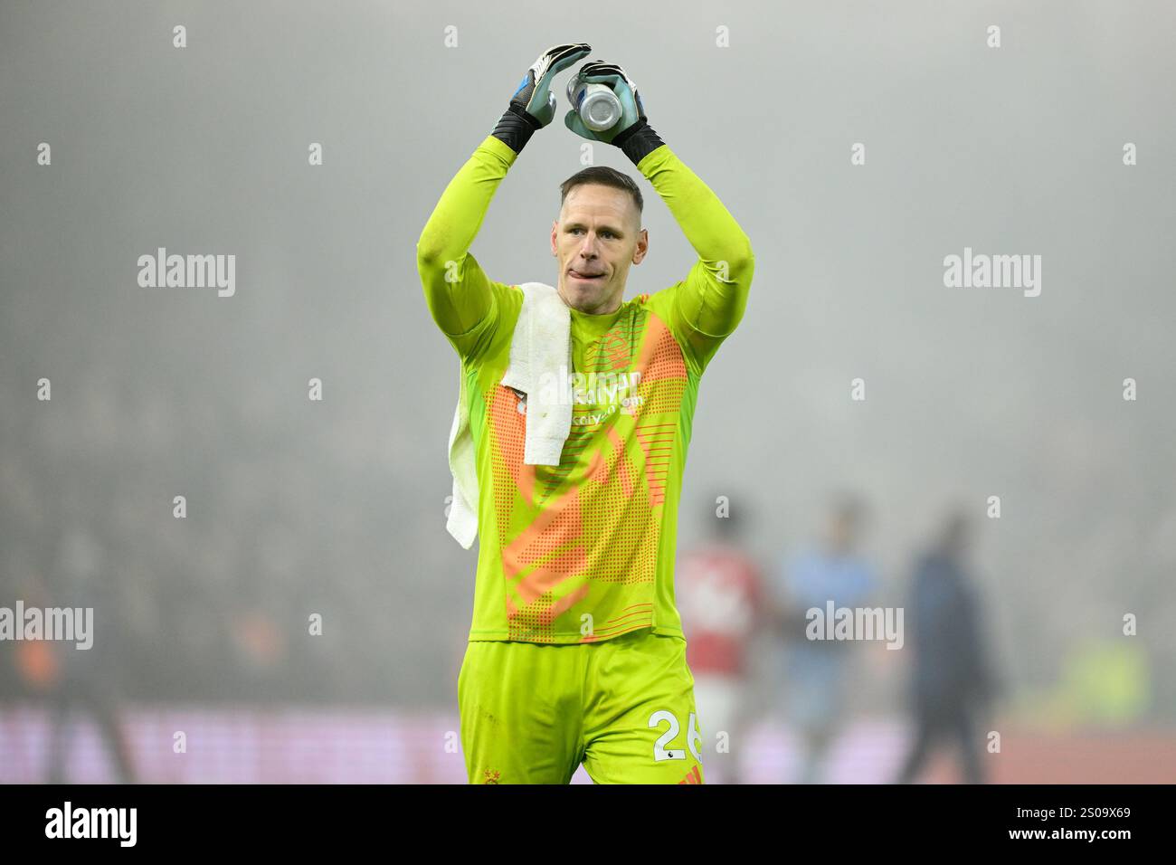 Matz Sels, Nottingham Forest goalkeeper celebrates victory during the ...
