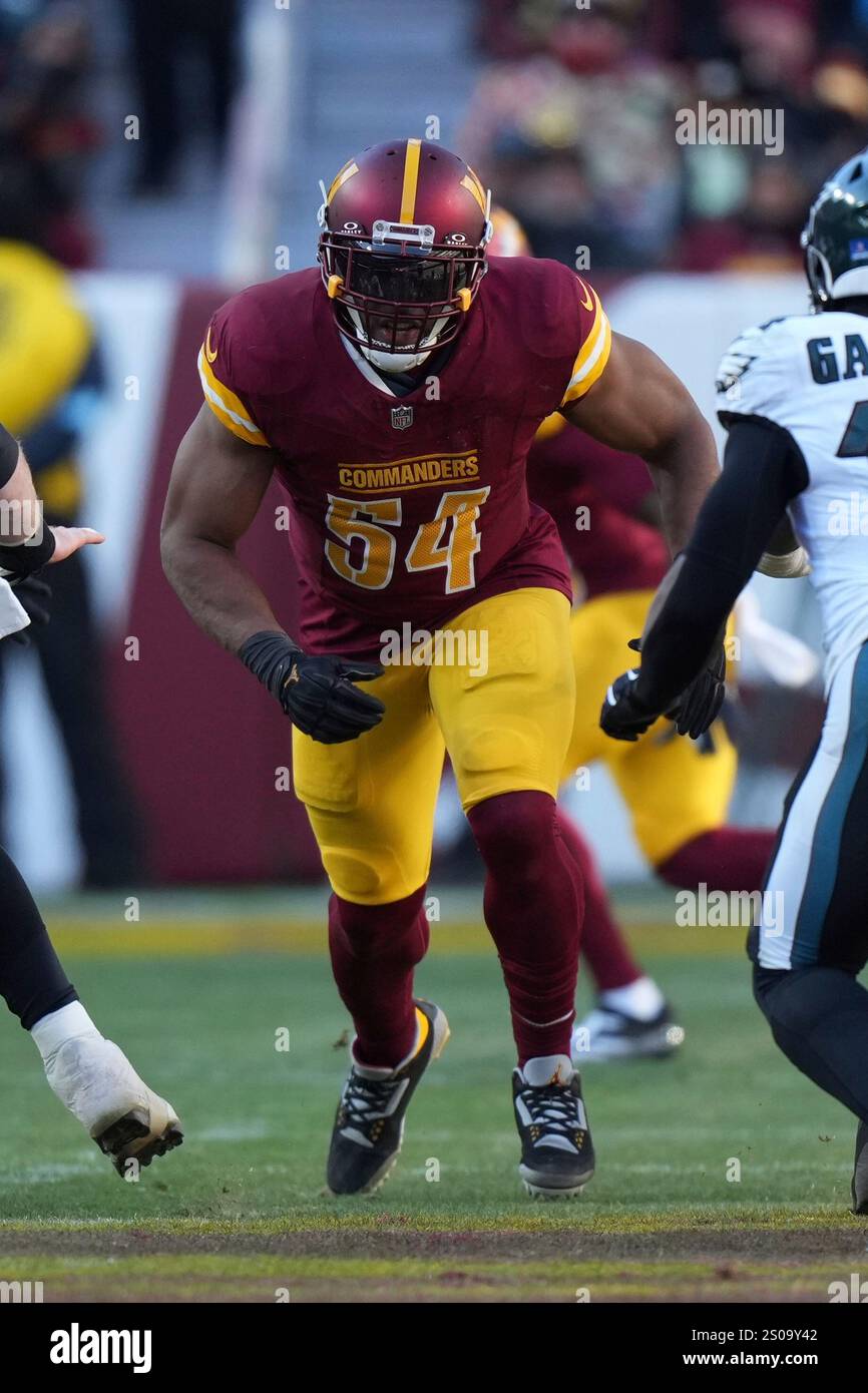 Washington Commanders linebacker Bobby Wagner (54) rushes the passer ...