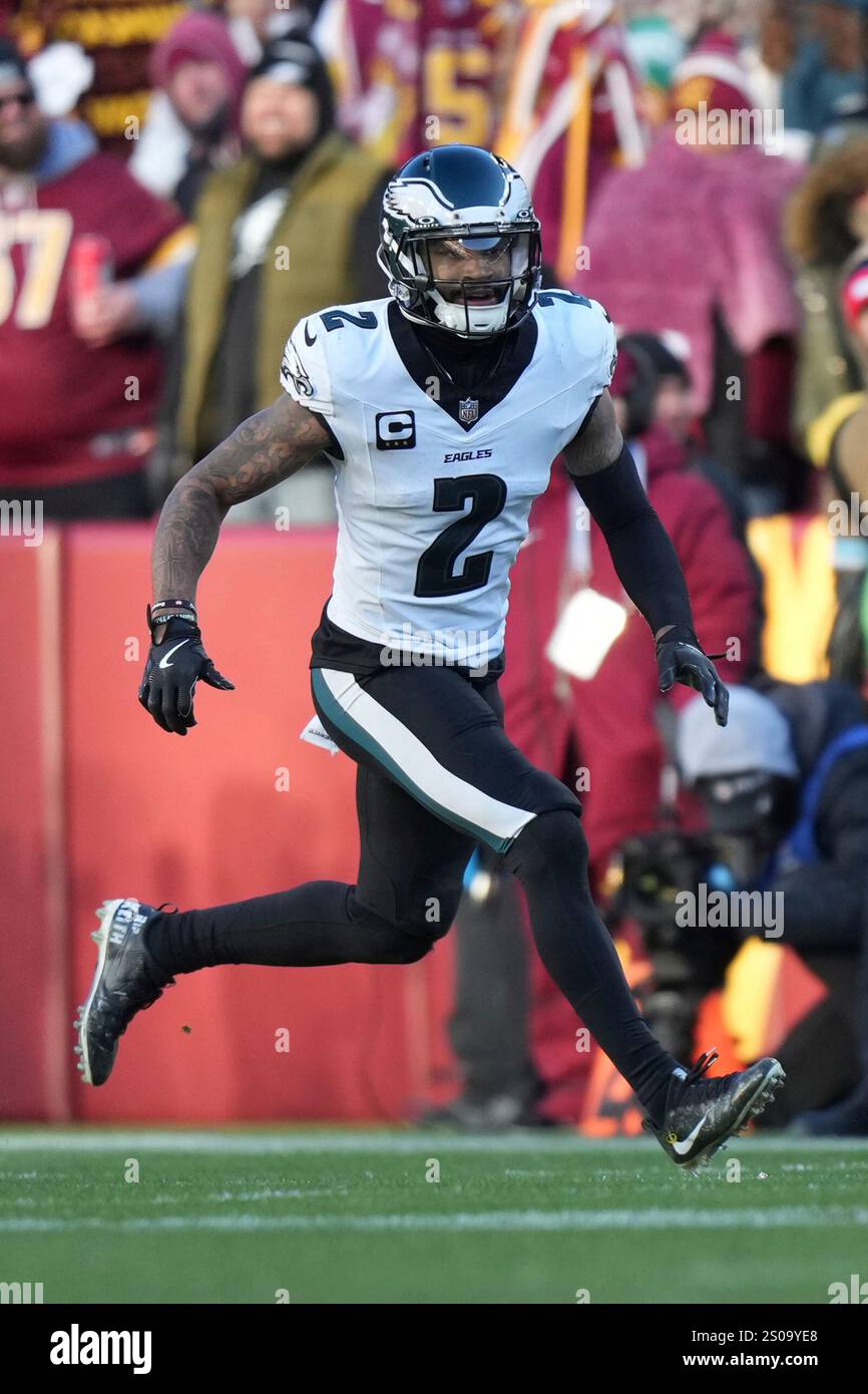 Philadelphia Eagles cornerback Darius Slay Jr. (2) runs to the ball ...