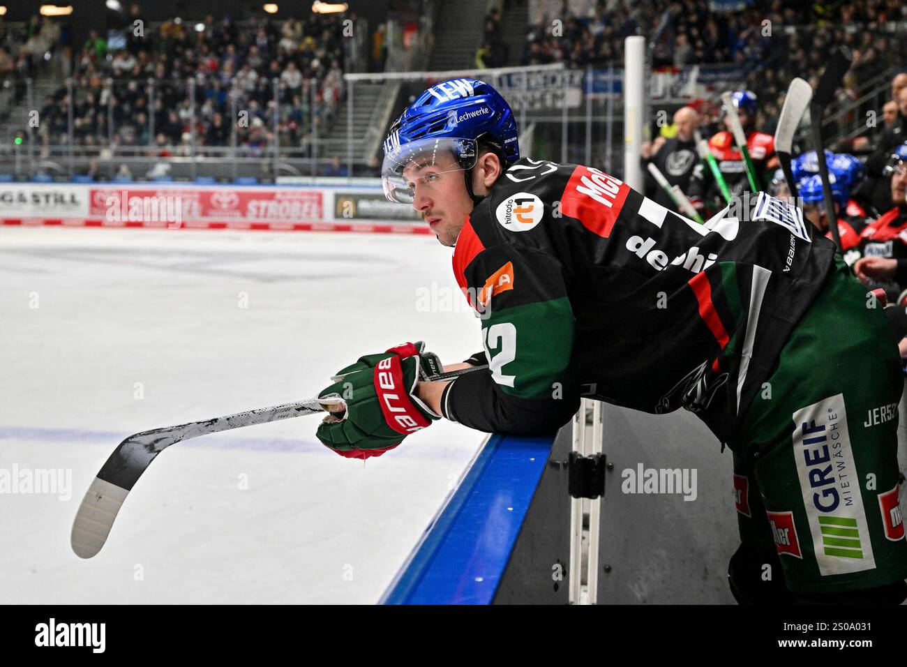 Augsburg, Deutschland. 26th Dec, 2024. im Bild Riley McCOURT ...