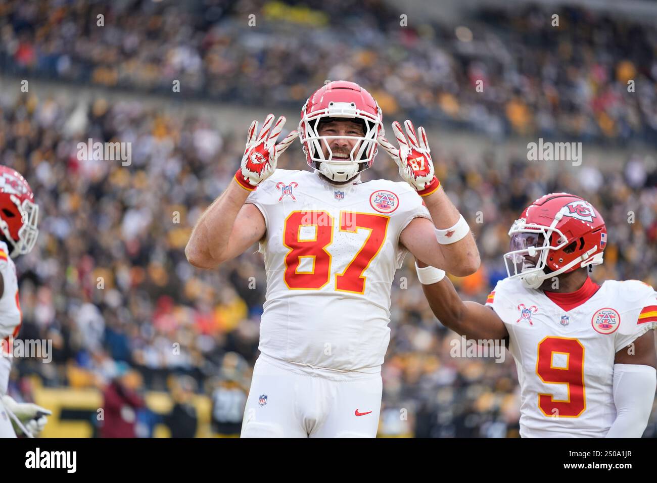 Pittsburgh, Pa, USA. 25th Dec, 2024. December 25, 2024: Travis Kelce ...