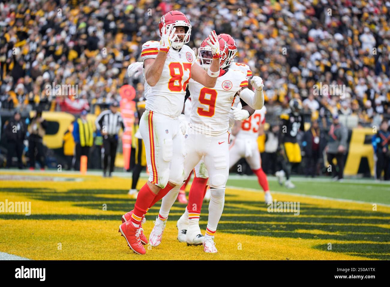 Pittsburgh, Pa, USA. 25th Dec, 2024. December 25, 2024: Travis Kelce ...