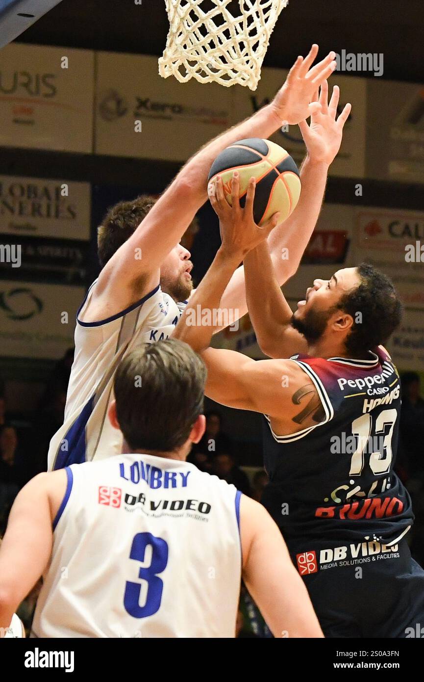 Oostende, Belgium. 26th Dec, 2024. Mechelen's Brayden Parker and ...