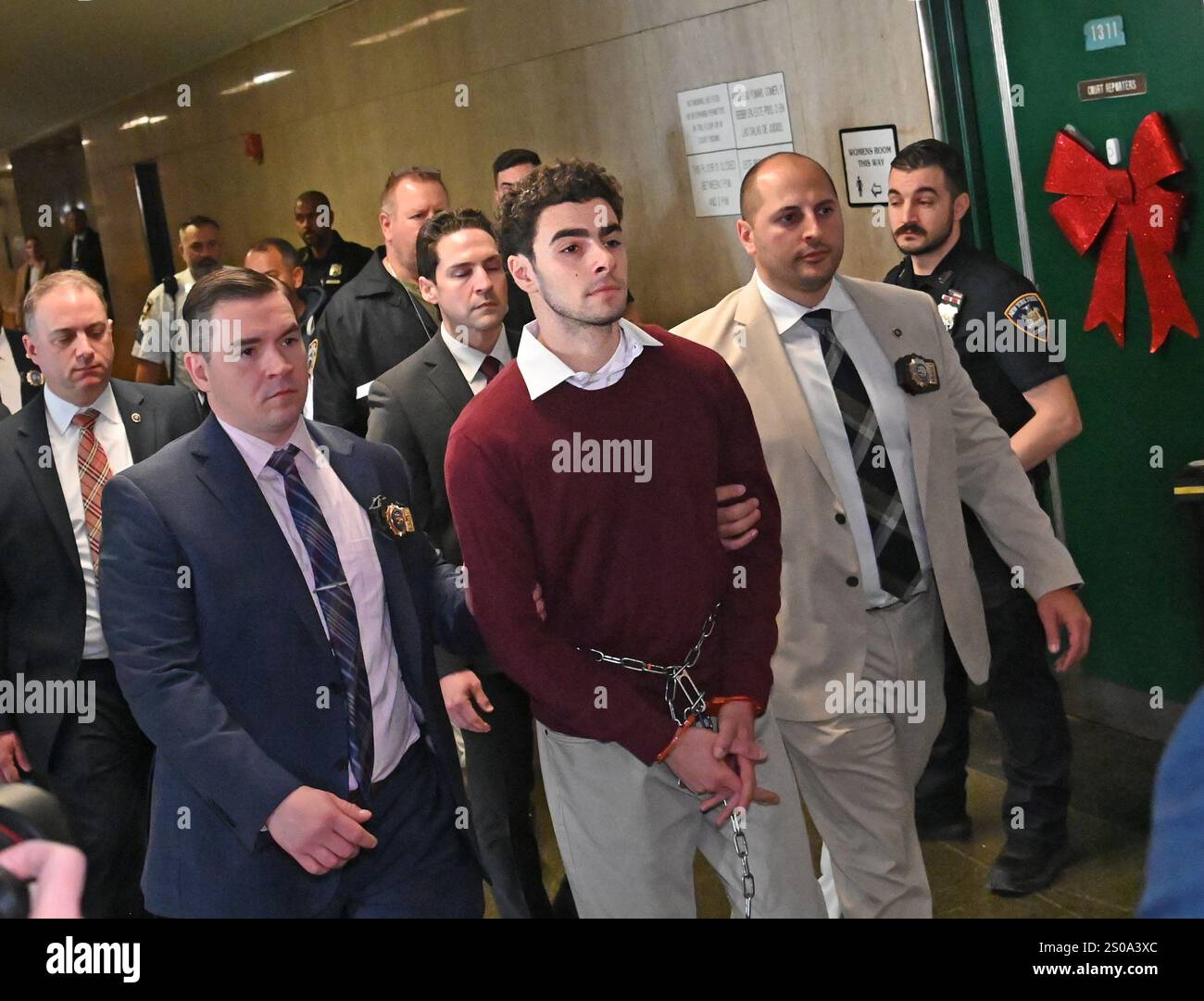 Luigi mangione hi-res stock photography and images - Alamy