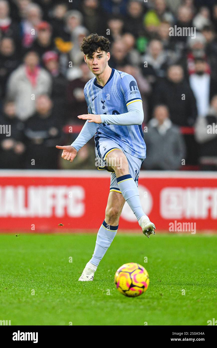 The City Ground, Nottingham, UK. 26th Dec, 2024. Premier League ...