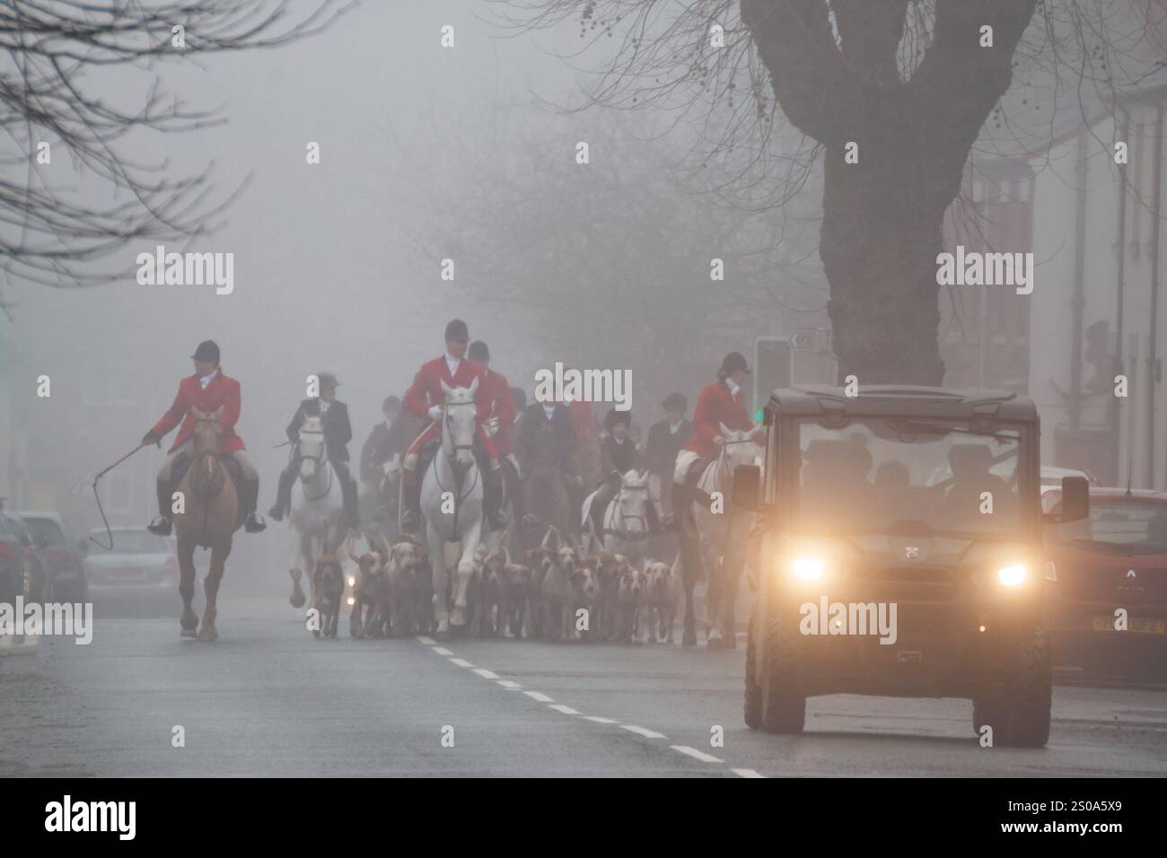Leominster, UK. 26th Dec, 2024. Hereford and Clifton Boxing Day Hunt ...