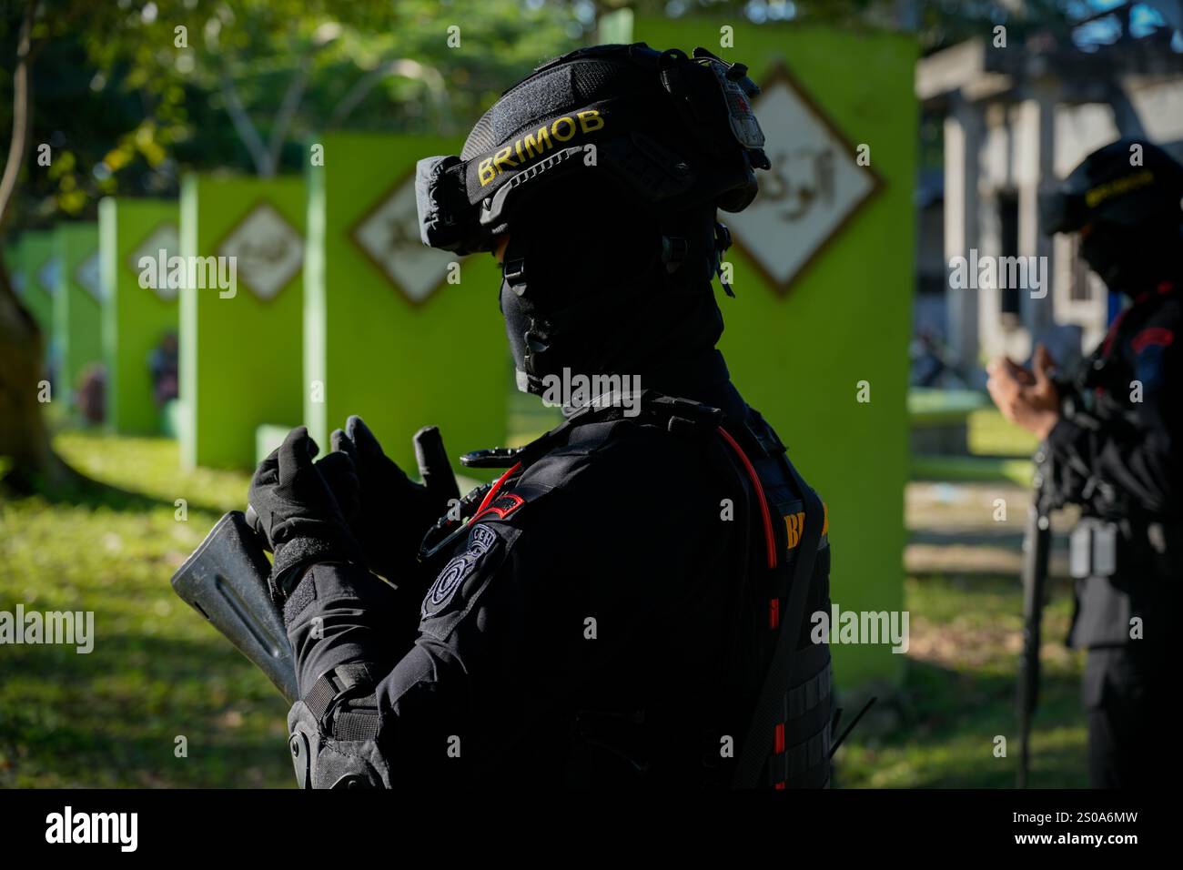 Brimob unit hi-res stock photography and images - Alamy