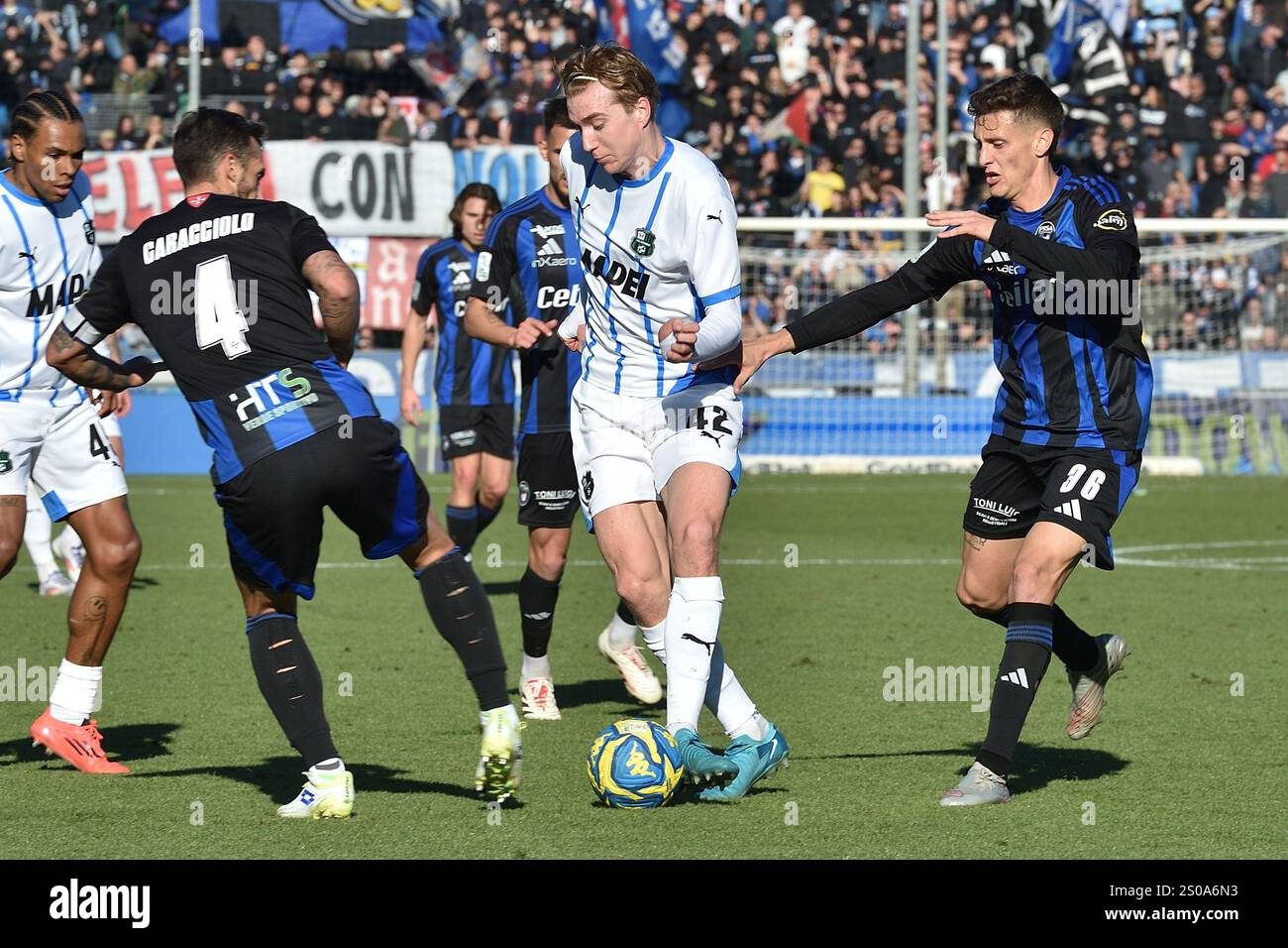 Kristian Thorstvedt (Sassuolo) thwarted by Antonio Caracciolo (Pisa ...