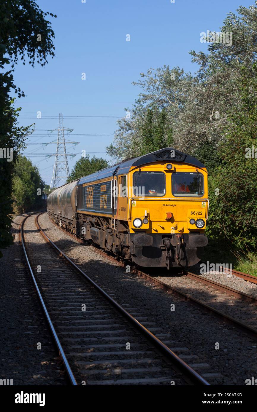GB Railfreight class 66 diesel locomotive 66722 hauling a freight train ...