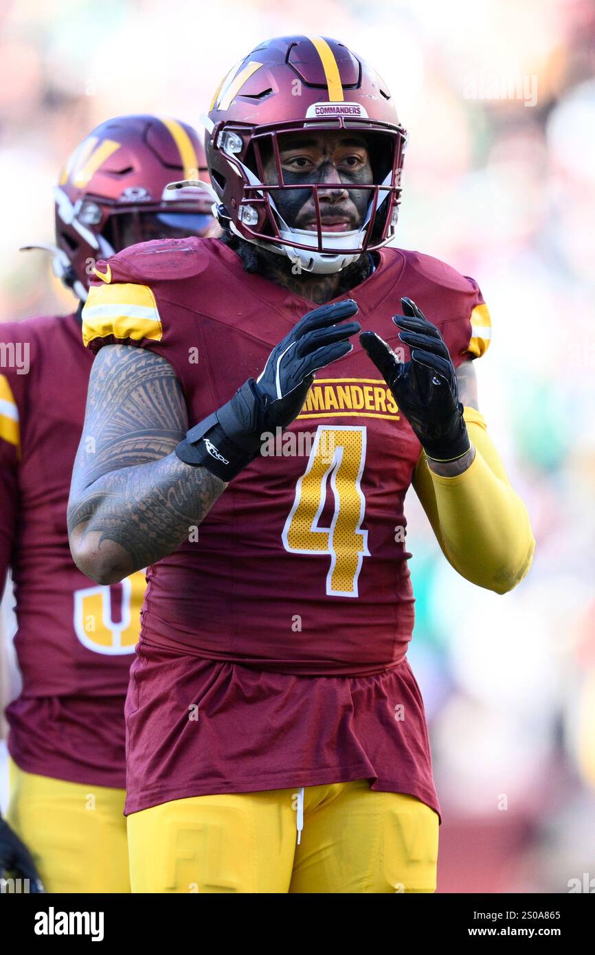 Washington Commanders linebacker Frankie Luvu (4) in action during the ...