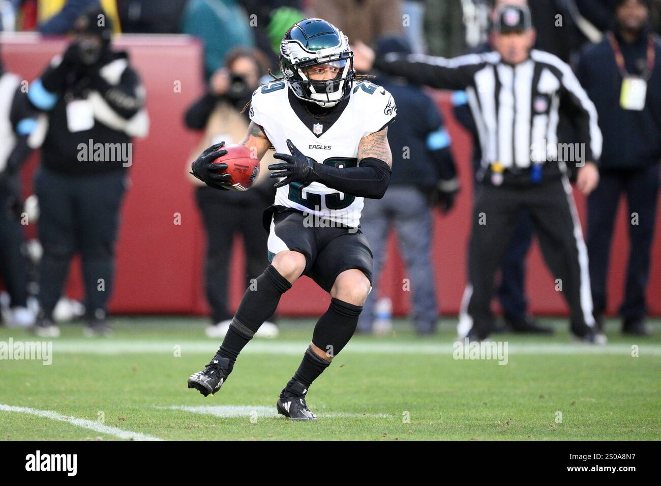 Philadelphia Eagles cornerback Avonte Maddox (29) in action during the ...