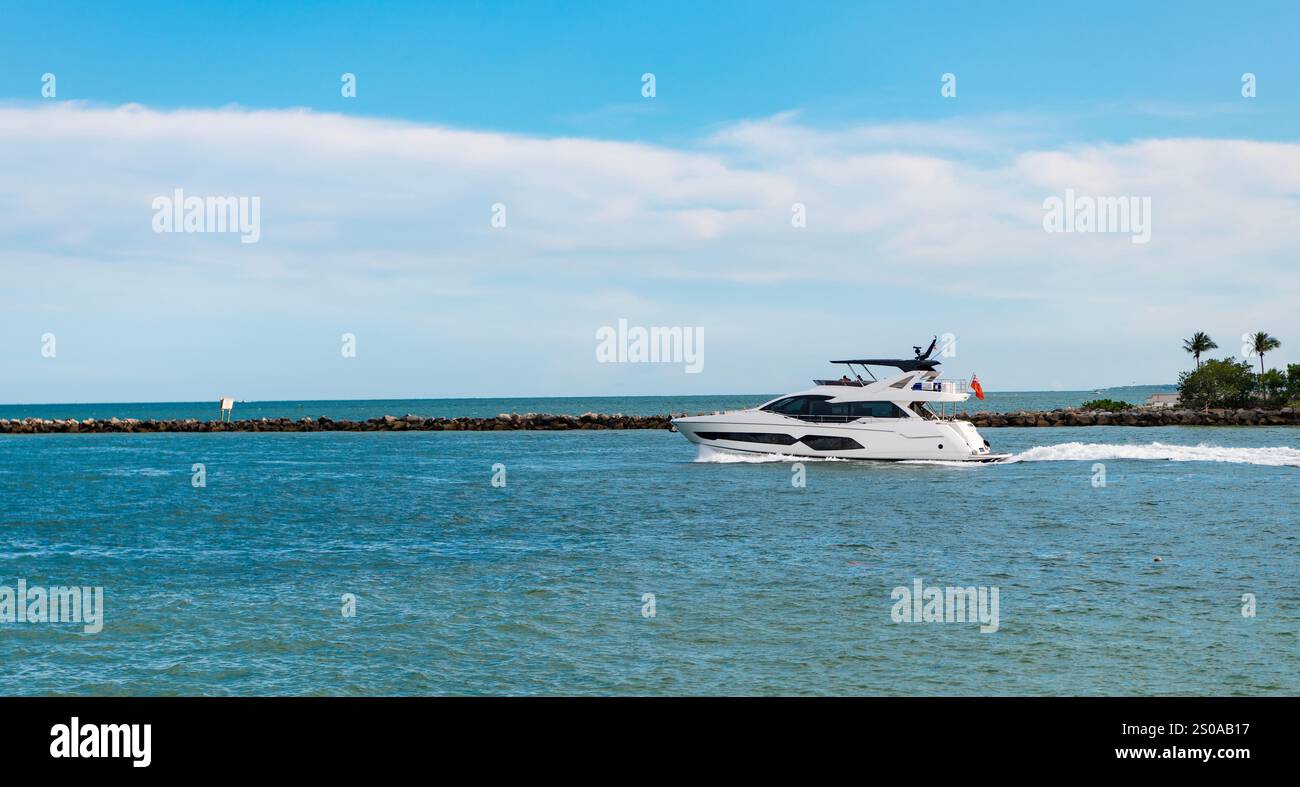 Luxury yacht in Miami. Summer vacation. Motor yacht boat in sea. Boat ...
