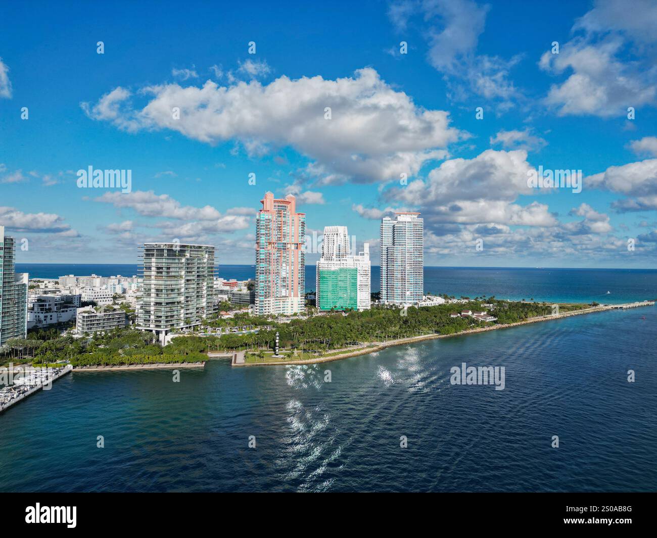 Florida panorama. Skyscraper architecture of Miami. Luxury life. Miami ...