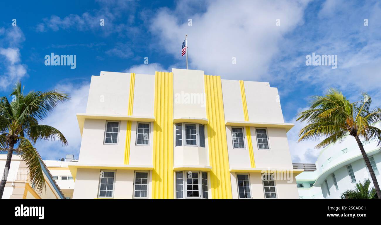 Ocean drive. Miami Beach in Ocean Drive Florida. Art Deco building ...