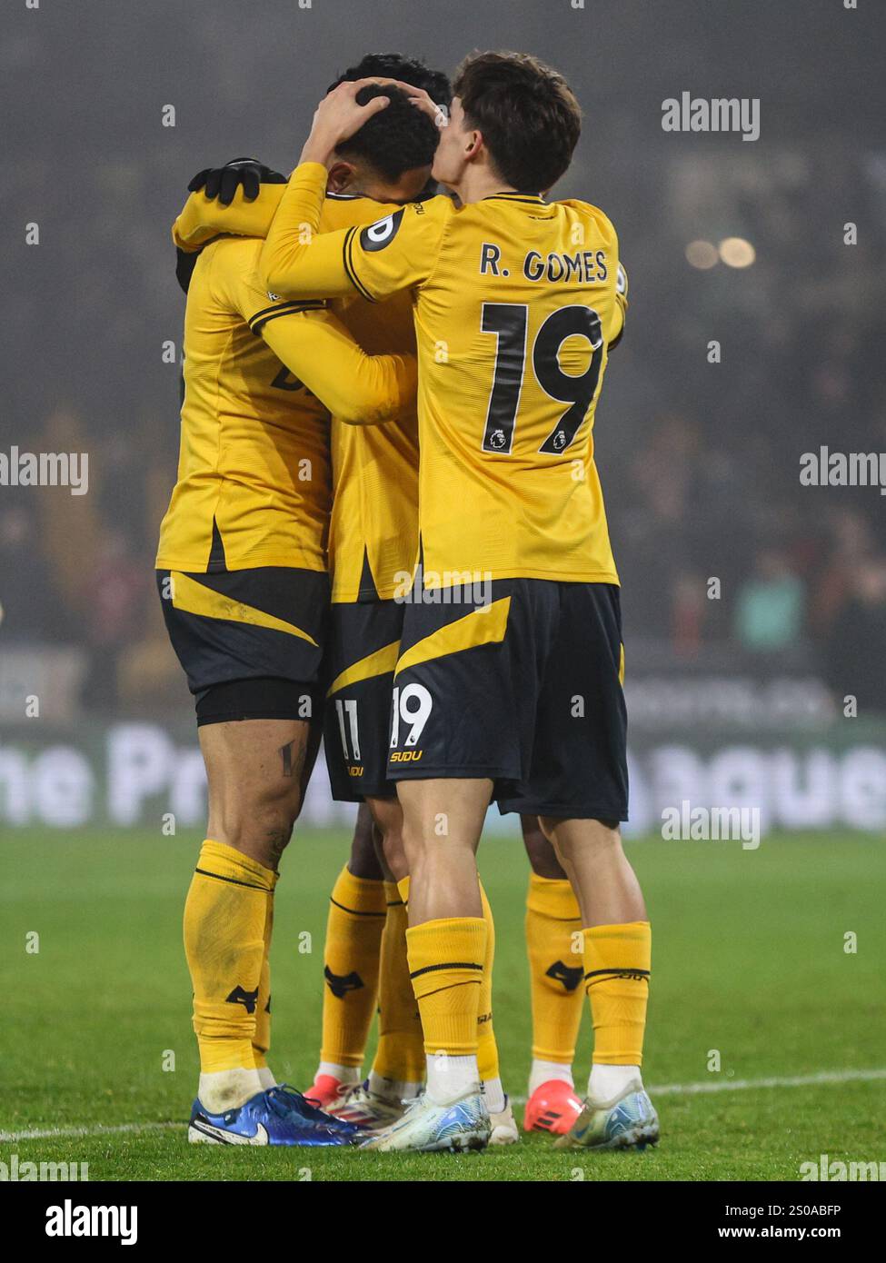 Wolverhampton, England, December 26th 2024: Celebration after Hee Chan ...