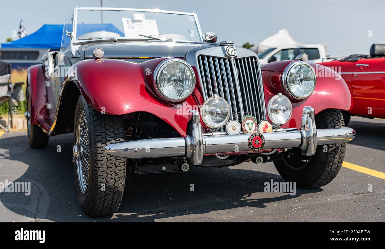 Chicago, Illinois, USA - September 08, 2024: MG TF sportscar retro ...