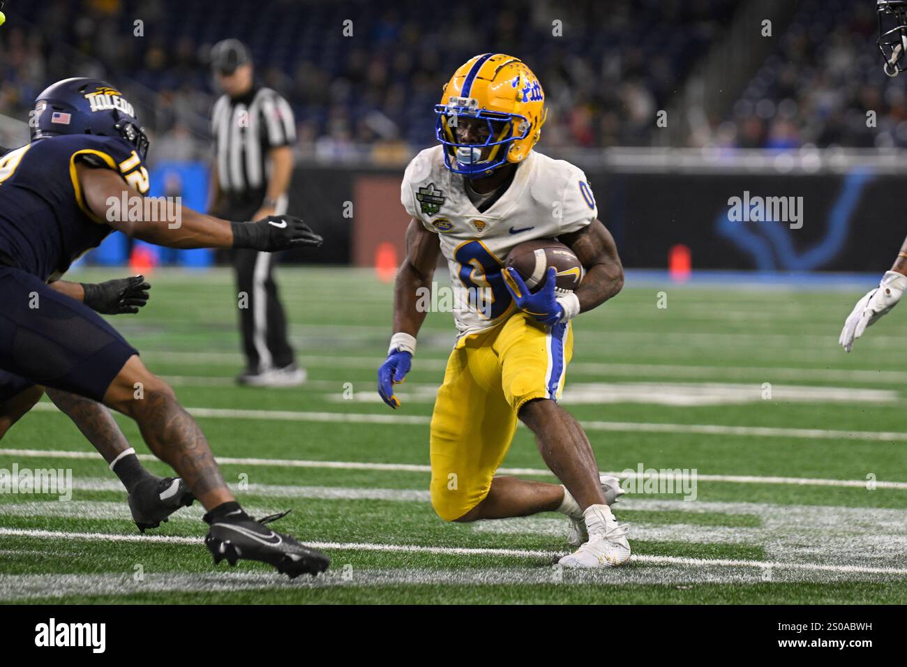 DETROIT, MI - DECEMBER 26: Pittsburgh Panthers RB Desmond Reid (0 ...