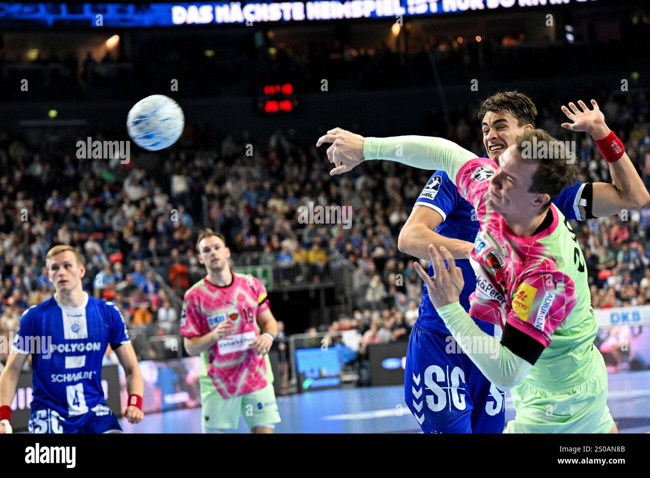 DAIKIN HBL - 24/25 -17. Spieltag: VFL Gummersbach gegen Füchse Berlin ...