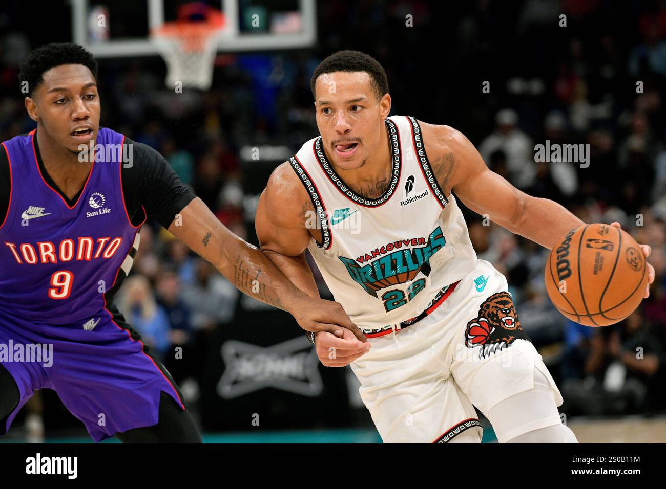 Memphis Grizzlies guard Desmond Bane (22) handles the ball against ...