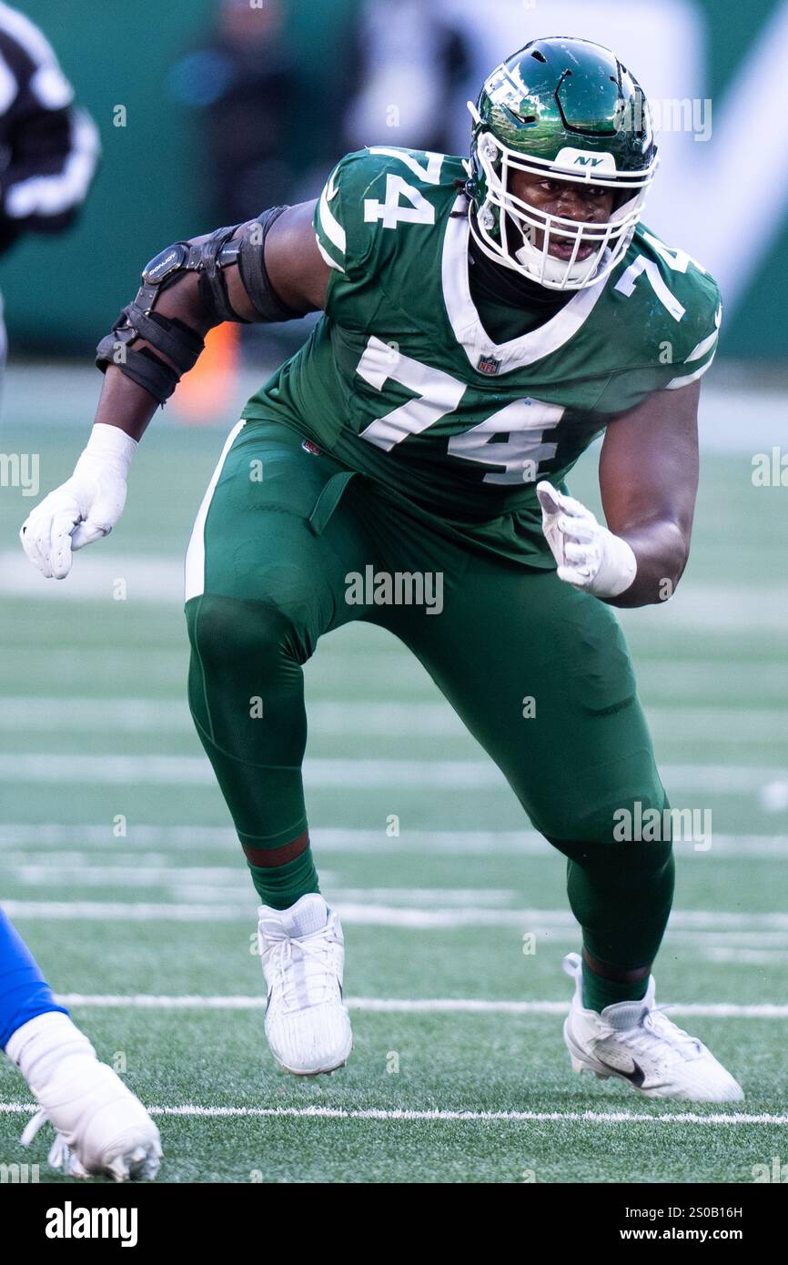 New York Jets offensive lineman Olu Fashanu (74) in action during the ...