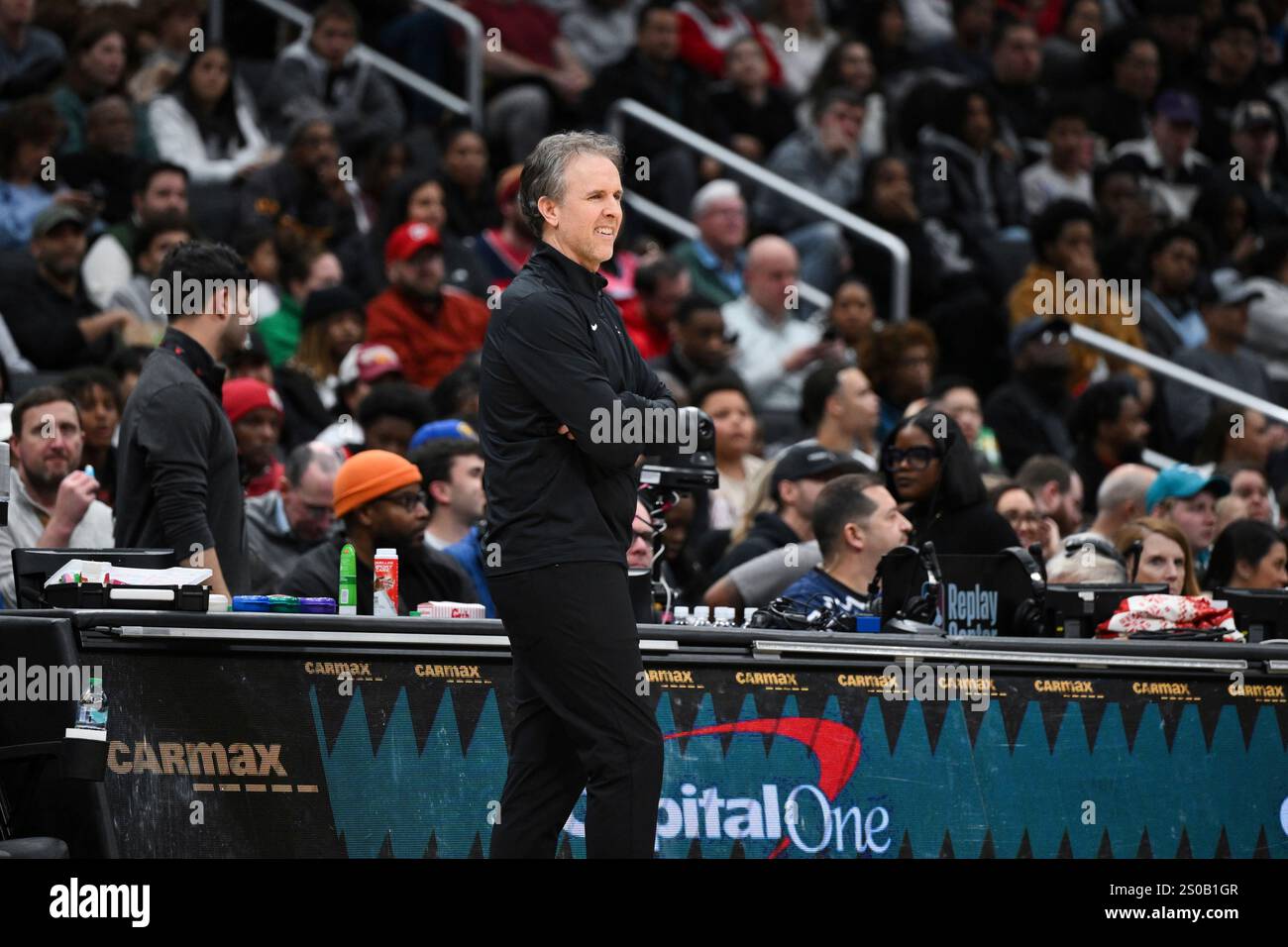 Washington Wizards head coach Brian Keefe looks on during an NBA ...