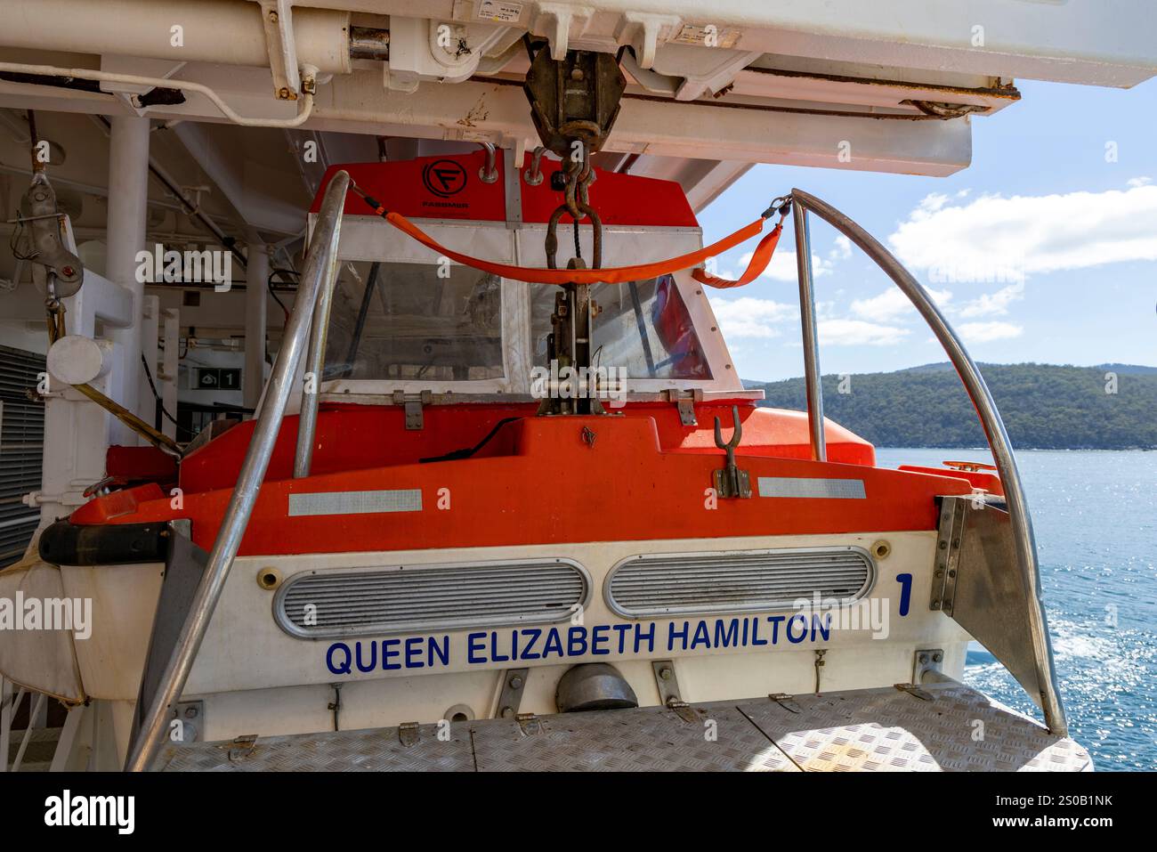 Queen Elizabeth cruise ship with lifeboat tender mounted on starboard ...