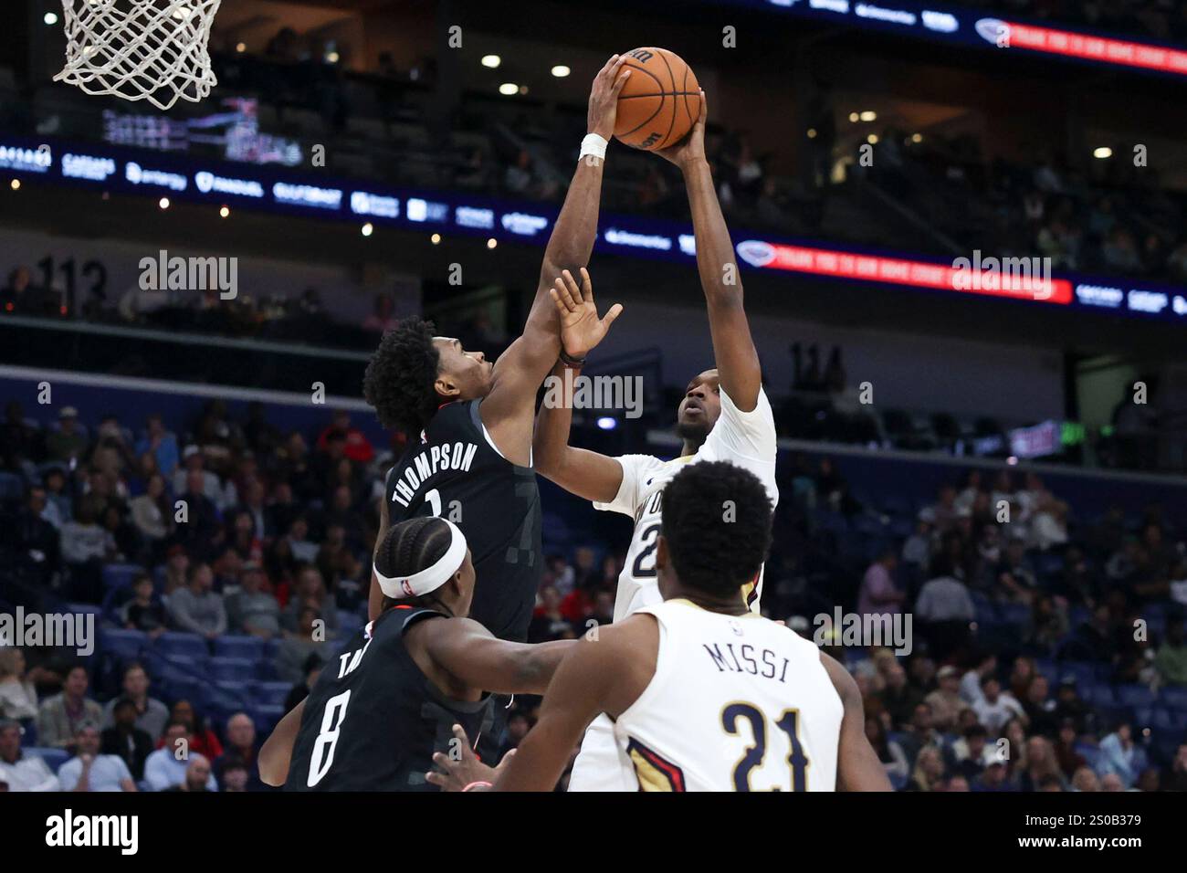 Houston Rockets forward Amen Thompson (1) blocks a shot by New Orleans ...